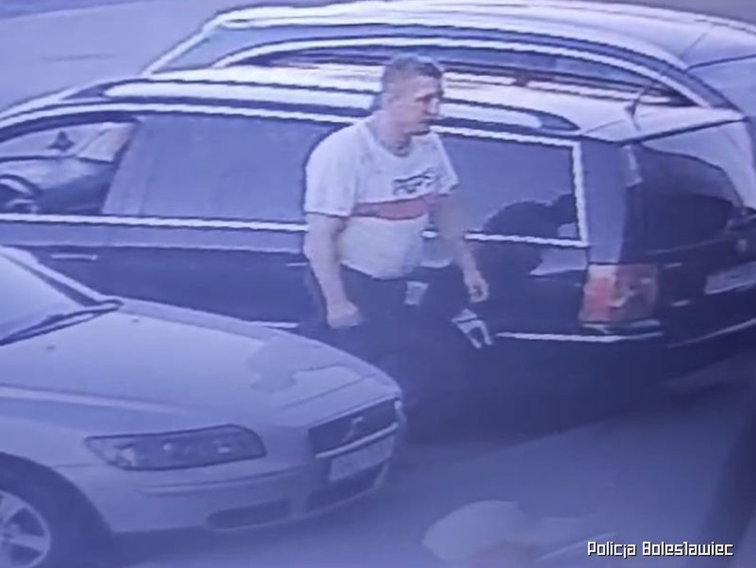 Poznajecie Pana? Przerysował auto, bo muzyka była zła